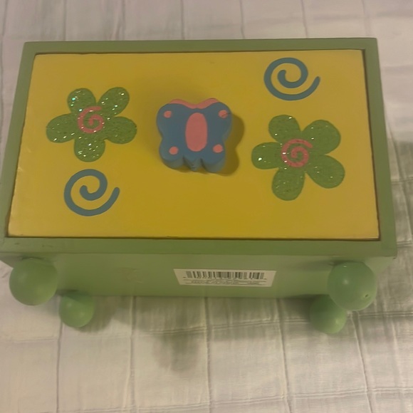 dolgen corp | Storage & Organization | Y2k Drawer Butterfly Floral ...